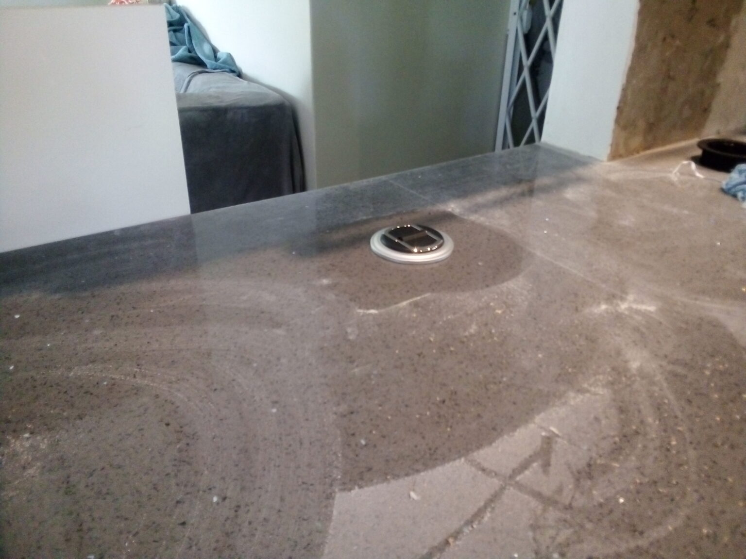 cutting of granite quartz – Stone Countertops