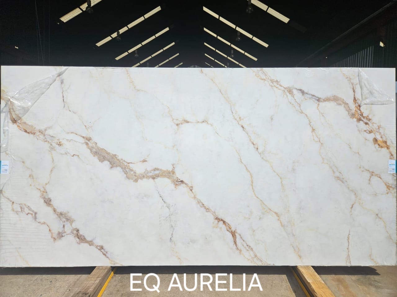 full slab eezi quartz – Stone Countertops