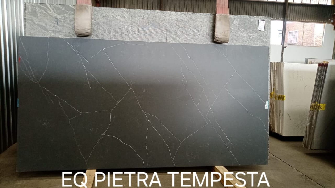 full slab eezi quartz – Stone Countertops